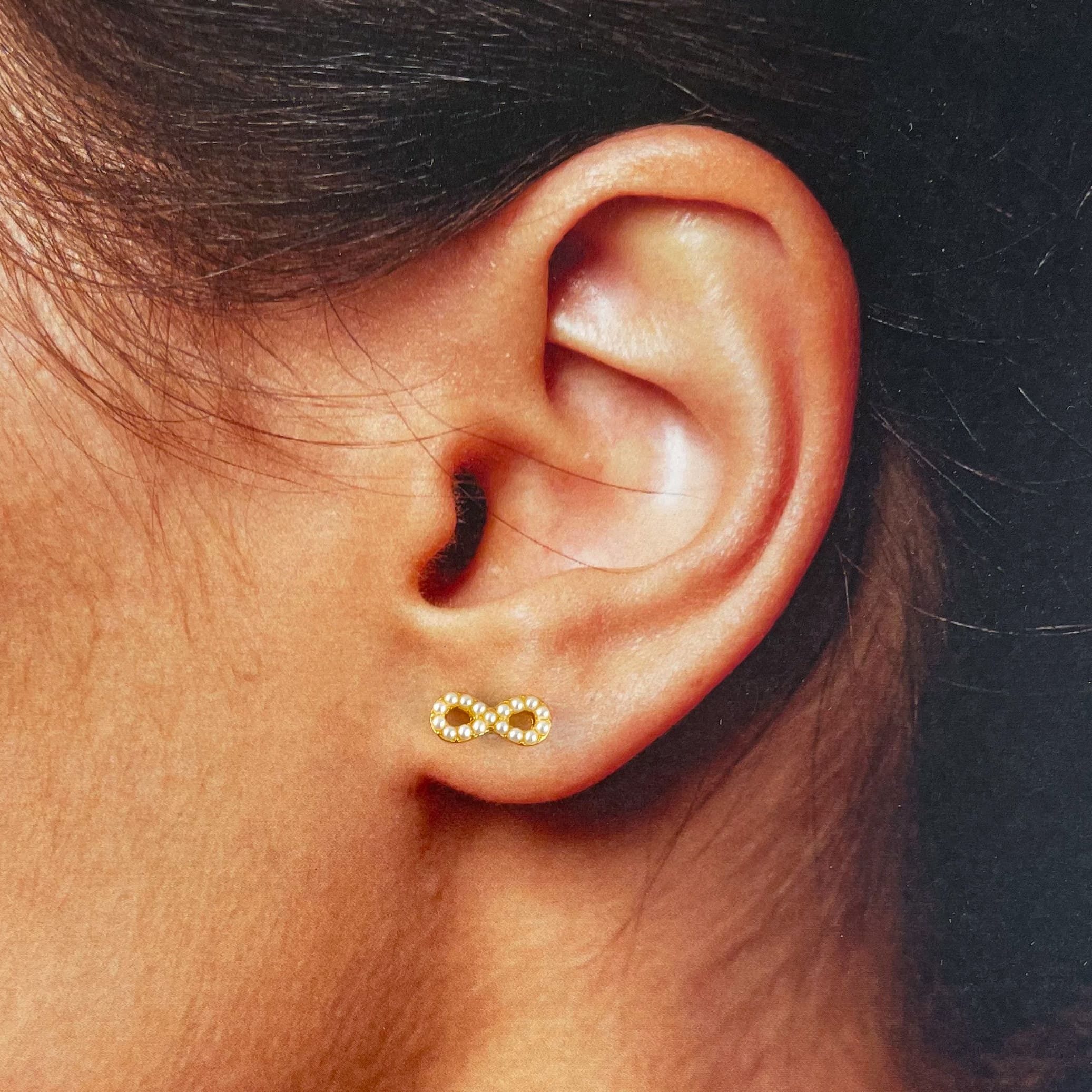 Huggies y piercings – Joyas Clover